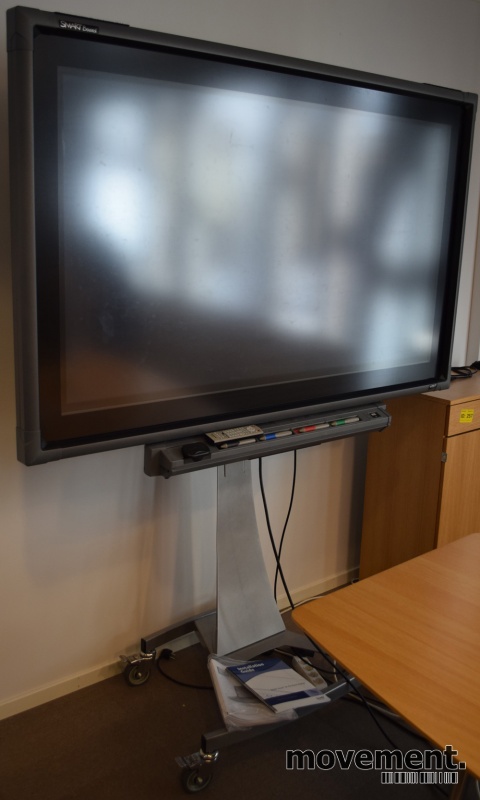 Solgt!Smartboard med Panasonic 65tommersskjerm på Unicol skjermstativ ...
