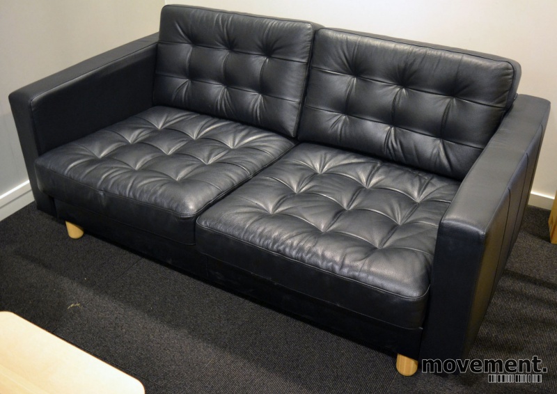 Solgt!Skinnsofa, 2seter, Landskrona fraIkea, sort skinn, 163cm bredde ...