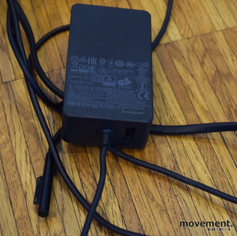 Solgt!Original Microsoft 65W lader /adapter Microsoft modell 1706 for ...