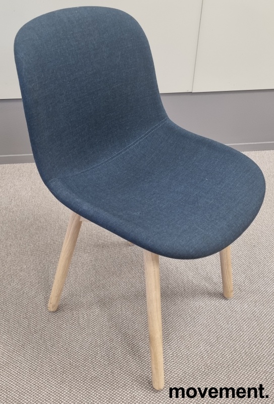 Solgt!Konferansestol fra Hay, Neu13,fullpolstret i stoff, ben i såpet ...