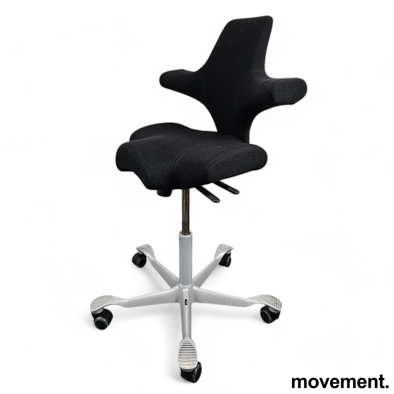 Solgt!Ergonomisk kontorstol fra Håg:Capisco 8106, sort stoff / lys ...