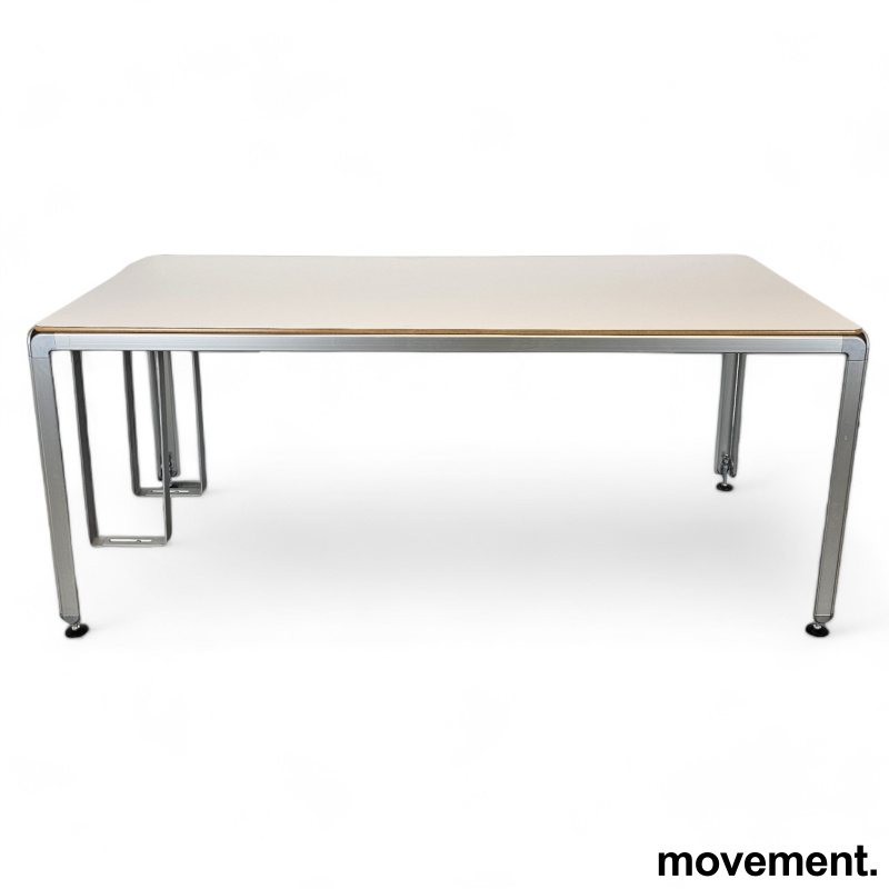 Solgt!Rektangulært skrivebord fra Montanai hvit / aluminium, 183,84cm ...